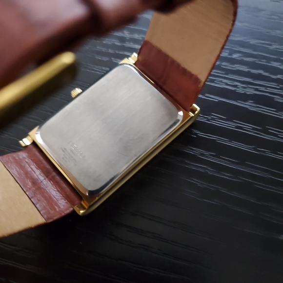 Seiko | Accessories | New Old Stock Rare Vintage Seiko Slim Tank Quartz Mens Leather Watch ...